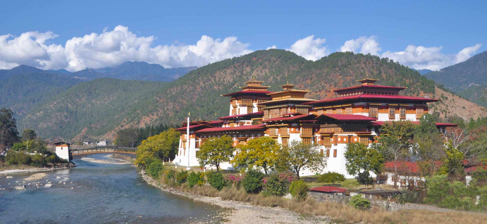 Trongsa Valley | Tourists Attractions in Trongsa | Easy Bhutan Travel